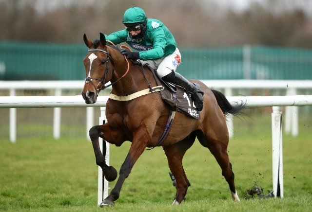 Timeform's Scilly Isles Novices' Chase Preview: Favourite, Outsider ...